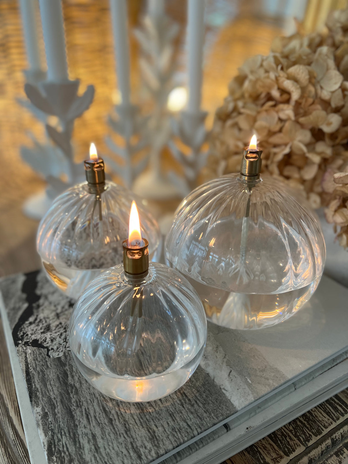 Ribbed Round Shaped Glass Oil Lamp, Size S – 9 Rue Clementine